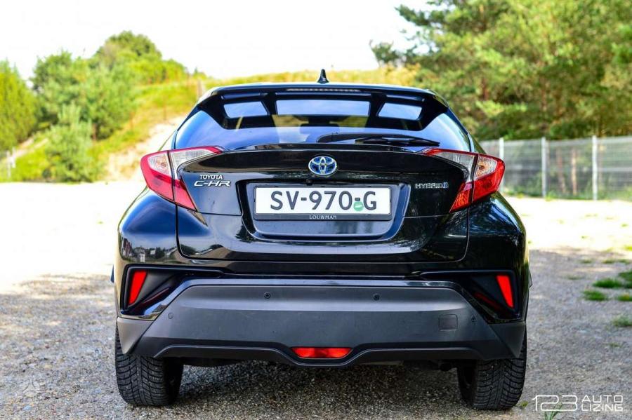 Черный Тойота C-HR 2018 в Кретинга, объемом двигателя 1.80 л и пробегом 223 тыс. км за 14650 €, фото 7 на AUTOMOTO.COM.LV