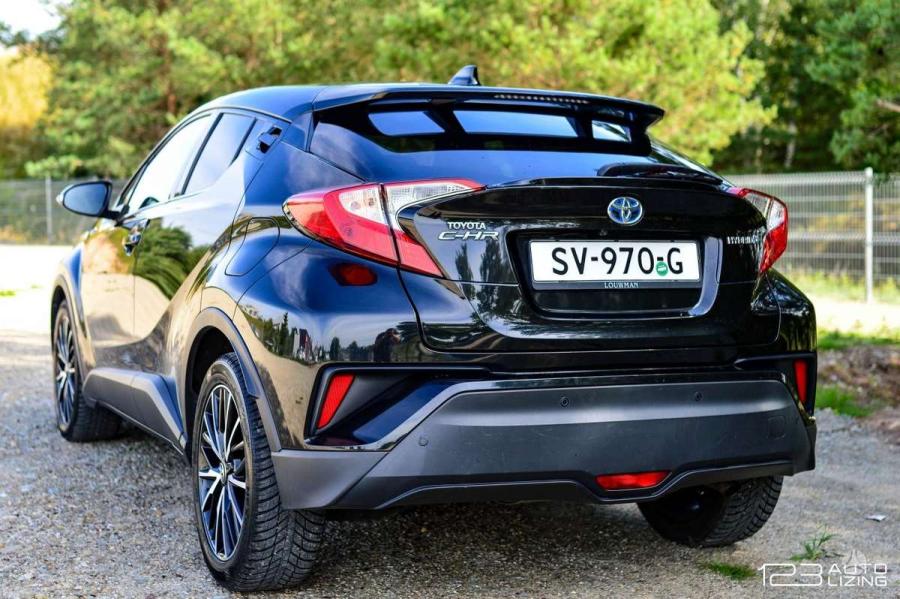 Черный Тойота C-HR 2018 в Кретинга, объемом двигателя 1.80 л и пробегом 223 тыс. км за 14650 €, фото 8 на AUTOMOTO.COM.LV