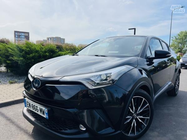 Черный Тойота C-HR 2018 в Каунас, объемом двигателя 1.80 л и пробегом 179 тыс. км за 16200 €, фото 3 на AUTOMOTO.COM.LV