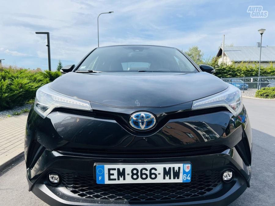 Melns Toyota C-HR 2018 Kauņa, ar dzinēja tilpumu 1.80 L un nobraukumu 179 tūkst. km par 16200 €, foto 6 vietnē AUTOMOTO.COM.LV