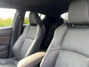 Melns Toyota C-HR 2018 Kauņa, ar dzinēja tilpumu 1.80 L un nobraukumu 178 tūkst. km par 16300 €, foto 18 vietnē AUTOMOTO.COM.LV