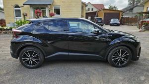 Черный Тойота C-HR 2018 в Паневежис, объемом двигателя 1.80 л и пробегом 129 тыс. км за 16999 €, фото 4 на AUTOMOTO.COM.LV