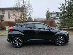 Melns Toyota C-HR 2019 Viļņa, ar dzinēja tilpumu 1.80 L un nobraukumu 50 tūkst. km par 16600 €, foto 9 vietnē AUTOMOTO.COM.LV