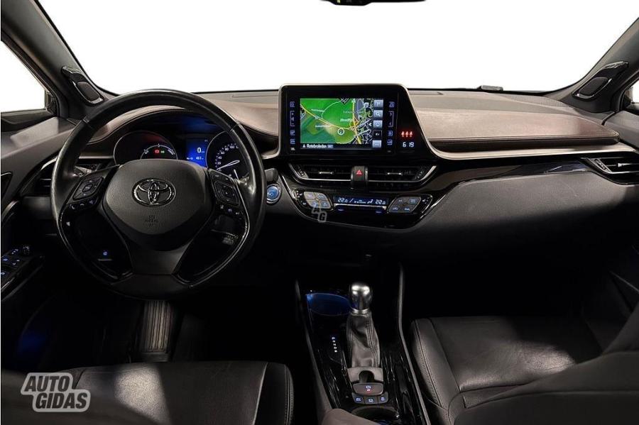 Black Toyota C-HR 2019 in Kaunas, with an engine capacity of 0.00 L and mileage of 73 thousand km for 23414 €, photo 12 on AUTOMOTO.COM.LV
