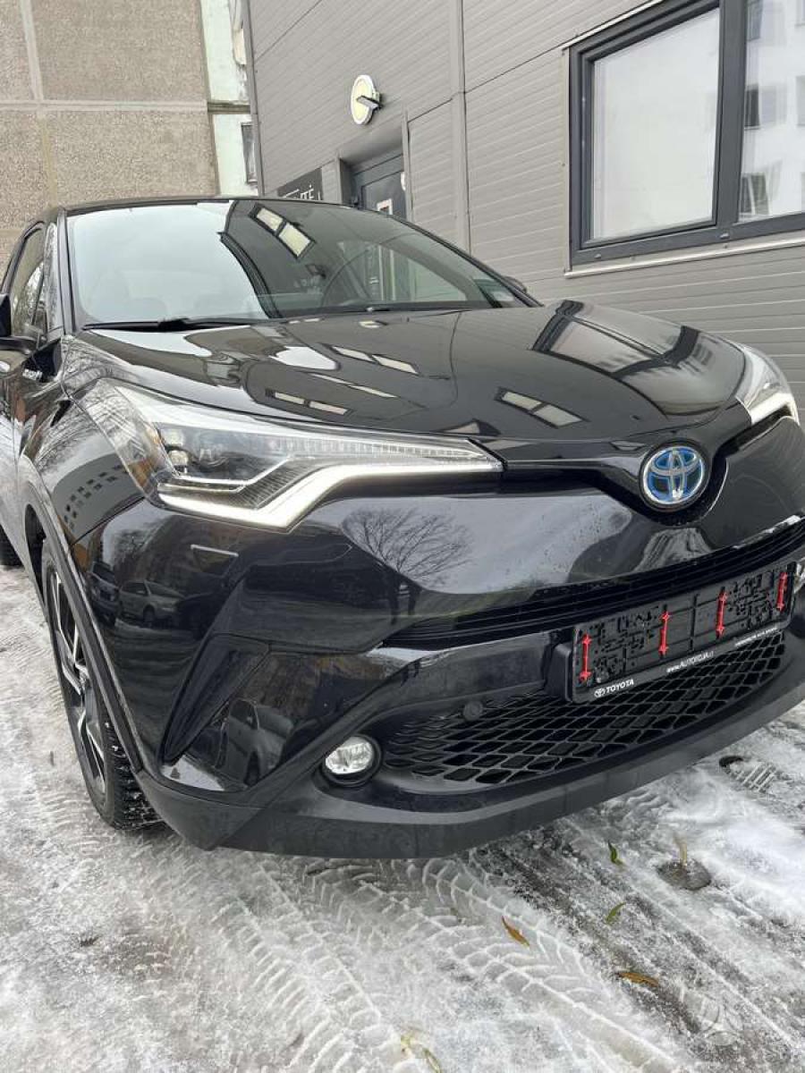 Melns Toyota C-HR 2019 Kauņa, ar dzinēja tilpumu 1.80 L un nobraukumu 201 tūkst. km par 16200 €, foto 3 vietnē AUTOMOTO.COM.LV