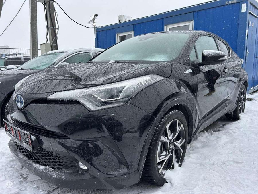 Melns Toyota C-HR 2019 Kauņa, ar dzinēja tilpumu 1.80 L un nobraukumu 202 tūkst. km par 15950 €, foto 2 vietnē AUTOMOTO.COM.LV