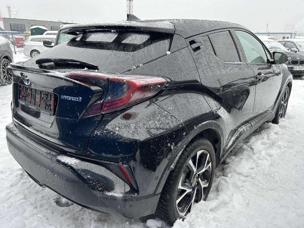 Melns Toyota C-HR 2019 Kauņa, ar dzinēja tilpumu 1.80 L un nobraukumu 202 tūkst. km par 15950 €, foto 4 vietnē AUTOMOTO.COM.LV
