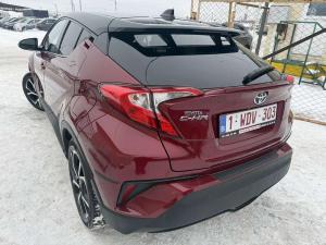 Black Toyota C-HR 2019 in Vilnius, with an engine capacity of 1.80 L and mileage of 100 thousand km for 16000 €, photo 8 on AUTOMOTO.COM.LV
