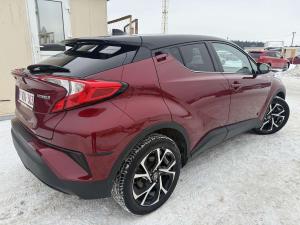 Black Toyota C-HR 2019 in Vilnius, with an engine capacity of 1.80 L and mileage of 100 thousand km for 16000 €, photo 9 on AUTOMOTO.COM.LV