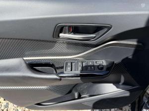 Black Toyota C-HR 2019 in Utena, with an engine capacity of 1.80 L and mileage of 200 thousand km for 14790 €, photo 8 on AUTOMOTO.COM.LV