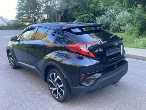 Black Toyota C-HR 2019 in Anyksciai, with an engine capacity of 1.80 L and mileage of 210 thousand km for 14350 €, photo 6 on AUTOMOTO.COM.LV