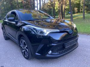 Black Toyota C-HR 2019 in Anyksciai, with an engine capacity of 1.80 L and mileage of 210 thousand km for 14350 €, photo 10 on AUTOMOTO.COM.LV