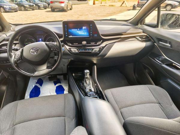 Melns Toyota C-HR 2019 Utena, ar dzinēja tilpumu 1.80 L un nobraukumu 195 tūkst. km par 15090 €, foto 9 vietnē AUTOMOTO.COM.LV