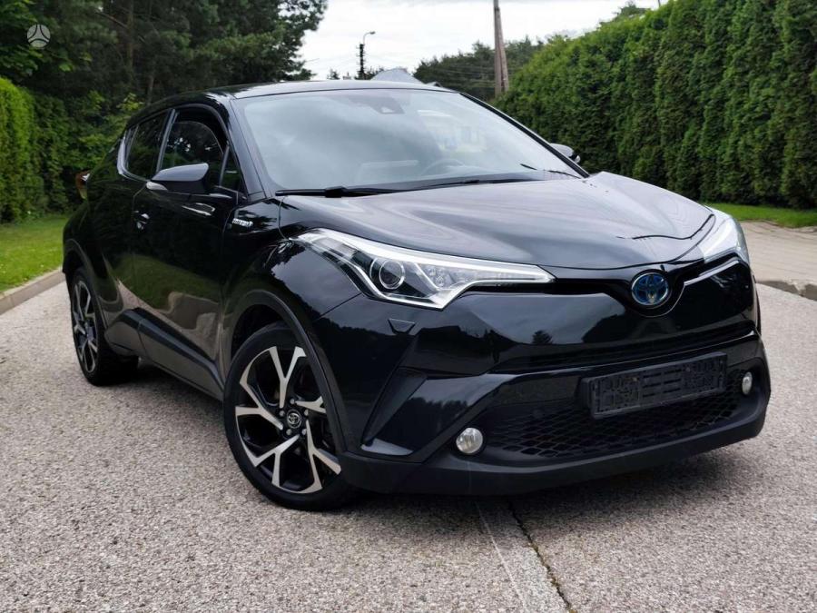 Черный Тойота C-HR 2019 в Аникщяй, объемом двигателя 1.80 л и пробегом 220 тыс. км за 14350 €, фото 3 на AUTOMOTO.COM.LV