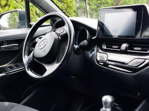 Черный Тойота C-HR 2019 в Аникщяй, объемом двигателя 1.80 л и пробегом 220 тыс. км за 14350 €, фото 6 на AUTOMOTO.COM.LV