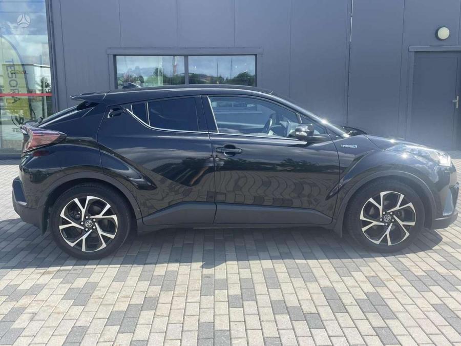 Черный Тойота C-HR 2019 в Шяуляй, объемом двигателя 1.80 л и пробегом 170 тыс. км за 16900 €, фото 8 на AUTOMOTO.COM.LV
