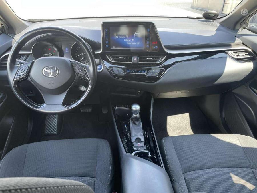 Черный Тойота C-HR 2019 в Шяуляй, объемом двигателя 1.80 л и пробегом 170 тыс. км за 16900 €, фото 20 на AUTOMOTO.COM.LV