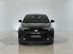Black Toyota C-HR 2019 in Vilnius, with an engine capacity of 1.80 L and mileage of 76 thousand km for 21900 €, photo 6 on AUTOMOTO.COM.LV