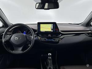 Black Toyota C-HR 2019 in Vilnius, with an engine capacity of 1.80 L and mileage of 76 thousand km for 21900 €, photo 9 on AUTOMOTO.COM.LV