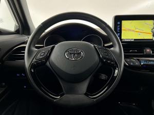Black Toyota C-HR 2019 in Vilnius, with an engine capacity of 1.80 L and mileage of 76 thousand km for 21900 €, photo 13 on AUTOMOTO.COM.LV