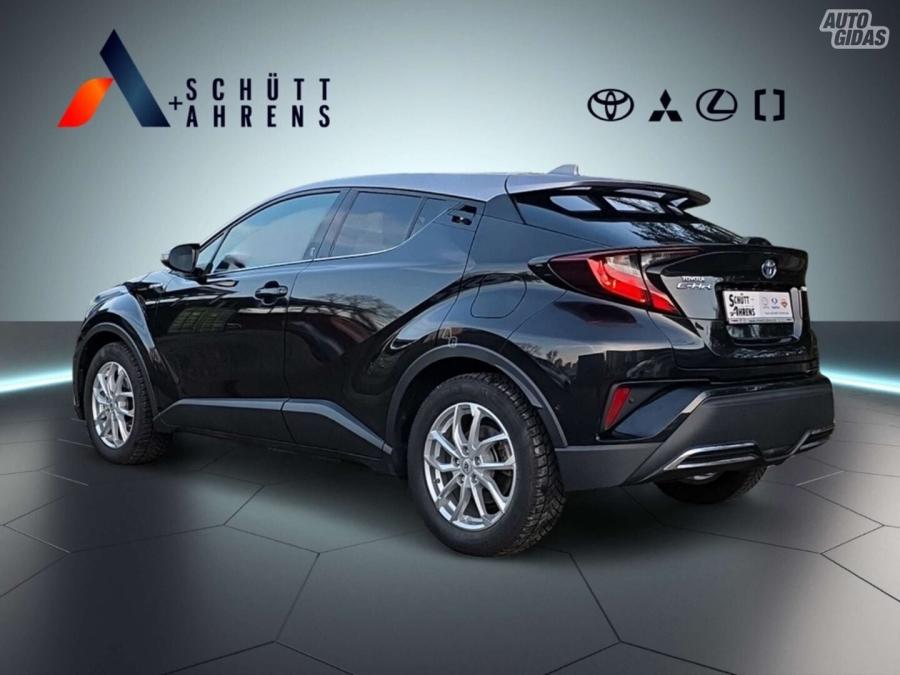 Melns Toyota C-HR 2020 Kauņa, ar dzinēja tilpumu 2.00 L un nobraukumu 65 tūkst. km par 22905 €, foto 4 vietnē AUTOMOTO.COM.LV