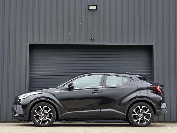 Melns Toyota C-HR 2020 Kauņa, ar dzinēja tilpumu 1.99 L un nobraukumu 203 tūkst. km par 16999 €, foto 2 vietnē AUTOMOTO.COM.LV