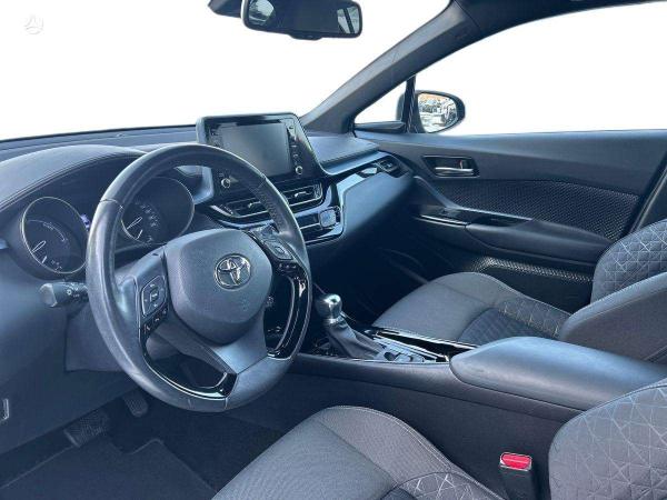 Black Toyota C-HR 2020 in Klaipeda, with an engine capacity of 1.99 L and mileage of 50 thousand km for 22900 €, photo 10 on AUTOMOTO.COM.LV