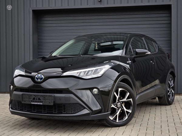 Melns Toyota C-HR 2020 Kauņa, ar dzinēja tilpumu 1.99 L un nobraukumu 203 tūkst. km par 16999 €, foto 1 vietnē AUTOMOTO.COM.LV