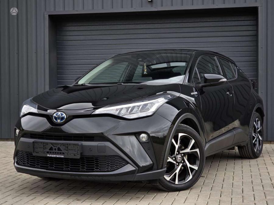Черный Тойота C-HR 2020 в Каунас, объемом двигателя 1.99 л и пробегом 203 тыс. км за 16999 €, фото 1 на AUTOMOTO.COM.LV