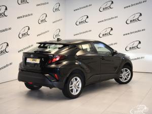 Черный Тойота C-HR 2020 в Авиженяй, объемом двигателя 1.20 л и пробегом 94 тыс. км за 17900 €, фото 3 на AUTOMOTO.COM.LV