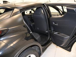 Черный Тойота C-HR 2020 в Авиженяй, объемом двигателя 1.20 л и пробегом 94 тыс. км за 17900 €, фото 13 на AUTOMOTO.COM.LV
