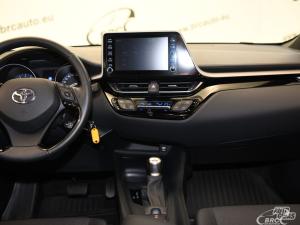 Черный Тойота C-HR 2020 в Авиженяй, объемом двигателя 1.20 л и пробегом 94 тыс. км за 17900 €, фото 14 на AUTOMOTO.COM.LV