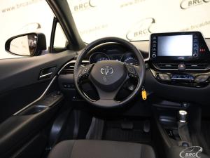 Черный Тойота C-HR 2020 в Авиженяй, объемом двигателя 1.20 л и пробегом 94 тыс. км за 17900 €, фото 15 на AUTOMOTO.COM.LV