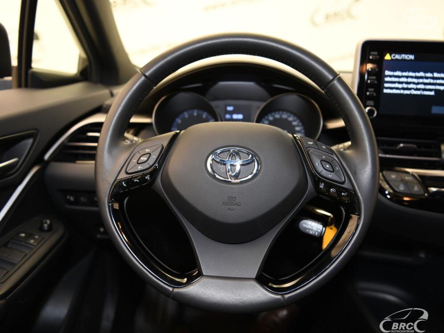 Черный Тойота C-HR 2020 в Авиженяй, объемом двигателя 1.20 л и пробегом 94 тыс. км за 17900 €, фото 29 на AUTOMOTO.COM.LV