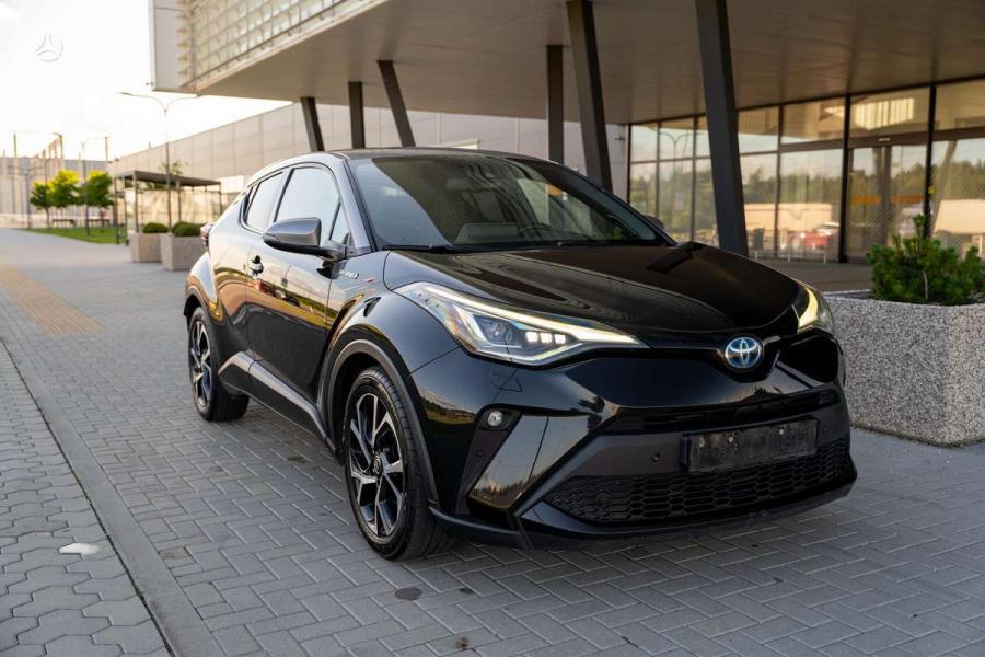 Черный Тойота C-HR 2020 в Каунас, объемом двигателя 1.80 л и пробегом 226 тыс. км за 16999 €, фото 17 на AUTOMOTO.COM.LV