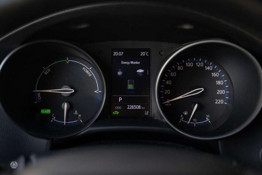 Черный Тойота C-HR 2020 в Каунас, объемом двигателя 1.80 л и пробегом 226 тыс. км за 16999 €, фото 33 на AUTOMOTO.COM.LV
