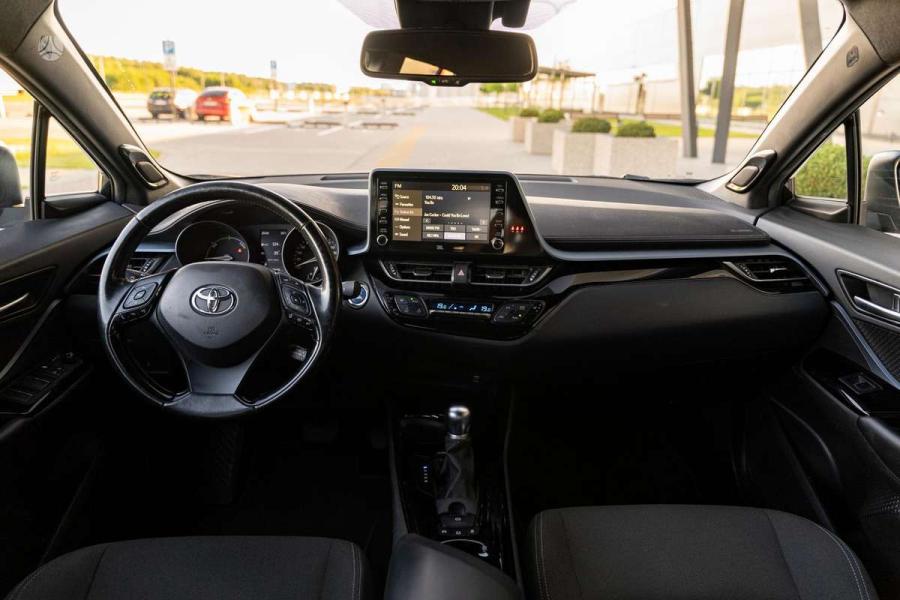 Черный Тойота C-HR 2020 в Каунас, объемом двигателя 1.80 л и пробегом 226 тыс. км за 16999 €, фото 34 на AUTOMOTO.COM.LV