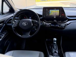Black Toyota C-HR 2020 in Siauliai, with an engine capacity of 1.80 L and mileage of 175 thousand km for 18550 €, photo 17 on AUTOMOTO.COM.LV
