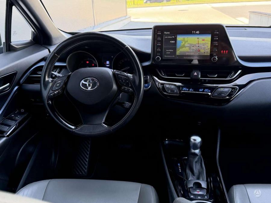 Black Toyota C-HR 2020 in Siauliai, with an engine capacity of 1.80 L and mileage of 175 thousand km for 18550 €, photo 17 on AUTOMOTO.COM.LV
