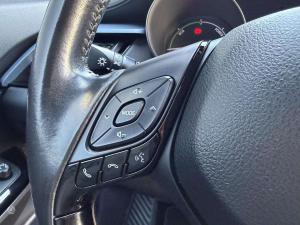 Black Toyota C-HR 2020 in Siauliai, with an engine capacity of 1.80 L and mileage of 175 thousand km for 18550 €, photo 28 on AUTOMOTO.COM.LV