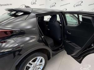Черный Тойота C-HR 2020 в Вильнюс, объемом двигателя 1.20 л и пробегом 94 тыс. км за 17900 €, фото 14 на AUTOMOTO.COM.LV