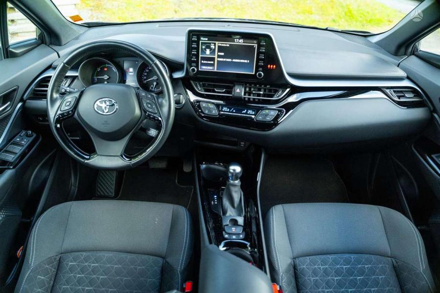 Черный Тойота C-HR 2020 в Вильнюс, объемом двигателя 1.99 л и пробегом 123 тыс. км за 19900 €, фото 26 на AUTOMOTO.COM.LV