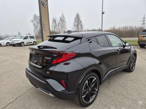 Черный Тойота C-HR 2021 в Паневежис, объемом двигателя 1.99 л и пробегом 162 тыс. км за 20500 €, фото 5 на AUTOMOTO.COM.LV