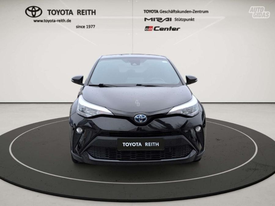Черный Тойота C-HR 2021 в Каунас, объемом двигателя 1.80 л и пробегом 85 тыс. км за 22853 €, фото 8 на AUTOMOTO.COM.LV