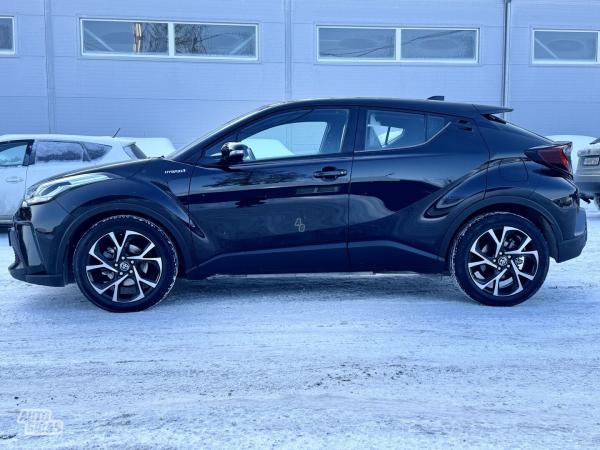 Melns Toyota C-HR 2021 Viļņa, ar dzinēja tilpumu 1.80 L un nobraukumu 135 tūkst. km par 18950 €, foto 8 vietnē AUTOMOTO.COM.LV