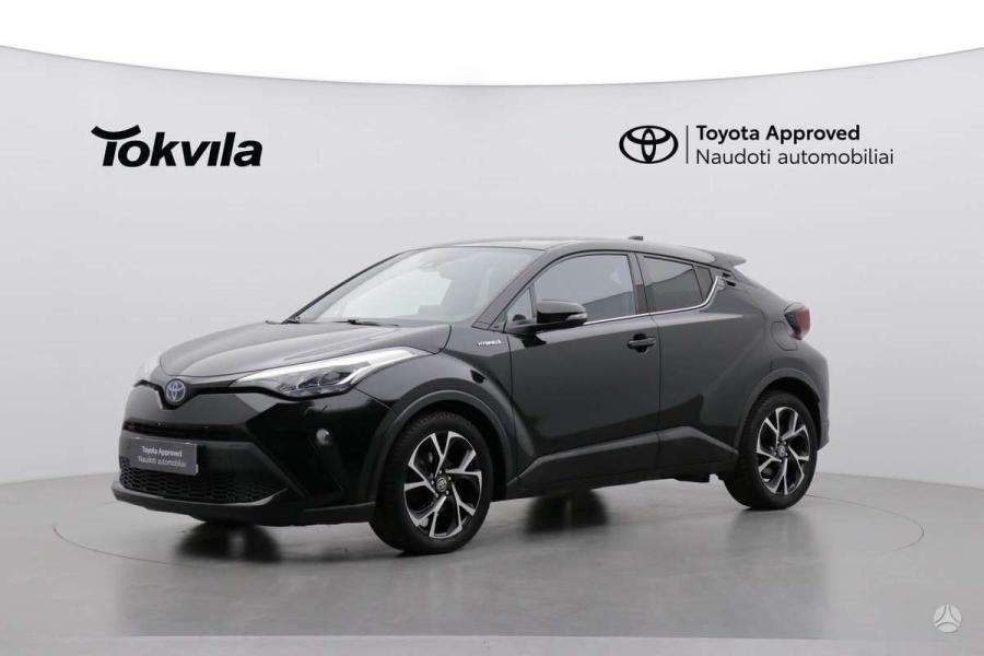 Black Toyota C-HR 2021 in Vilnius, with an engine capacity of 1.80 L and mileage of 53 thousand km for 22600 €, photo 1 on AUTOMOTO.COM.LV