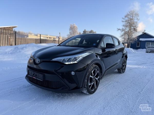 Melns Toyota C-HR 2021 Viļņa, ar dzinēja tilpumu 1.80 L un nobraukumu 157 tūkst. km par 17950 €, foto 1 vietnē AUTOMOTO.COM.LV