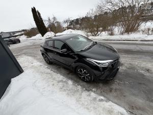 Черный Тойота C-HR 2021 в Вильнюс, объемом двигателя 1.80 л и пробегом 96 тыс. км за 18950 €, фото 6 на AUTOMOTO.COM.LV