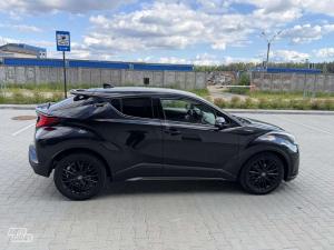 Черный Тойота C-HR 2021 в Вильнюс, объемом двигателя 1.80 л и пробегом 147 тыс. км за 19950 €, фото 17 на AUTOMOTO.COM.LV