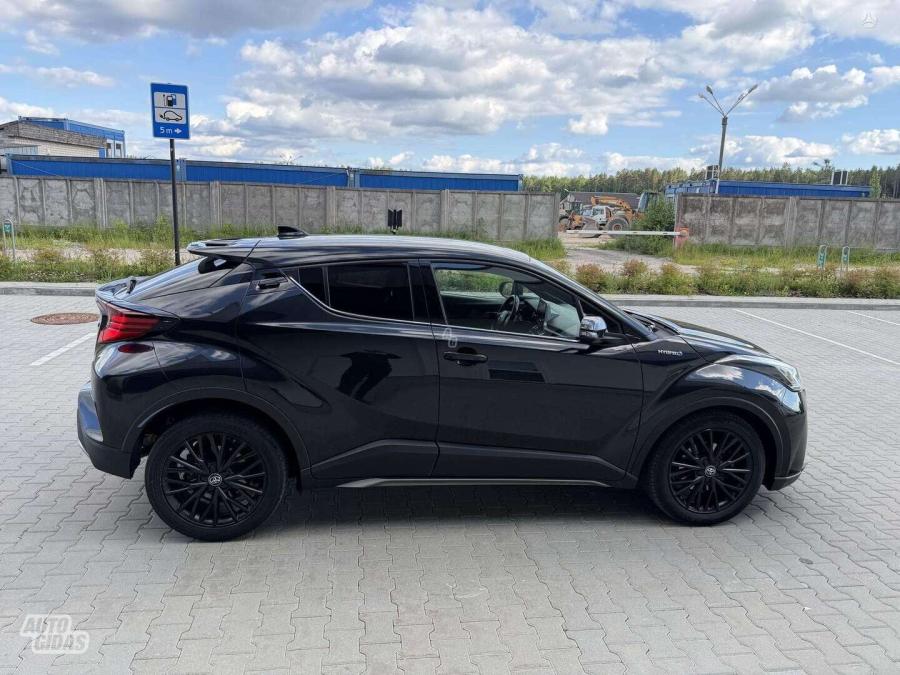 Черный Тойота C-HR 2021 в Вильнюс, объемом двигателя 1.80 л и пробегом 147 тыс. км за 19950 €, фото 17 на AUTOMOTO.COM.LV
